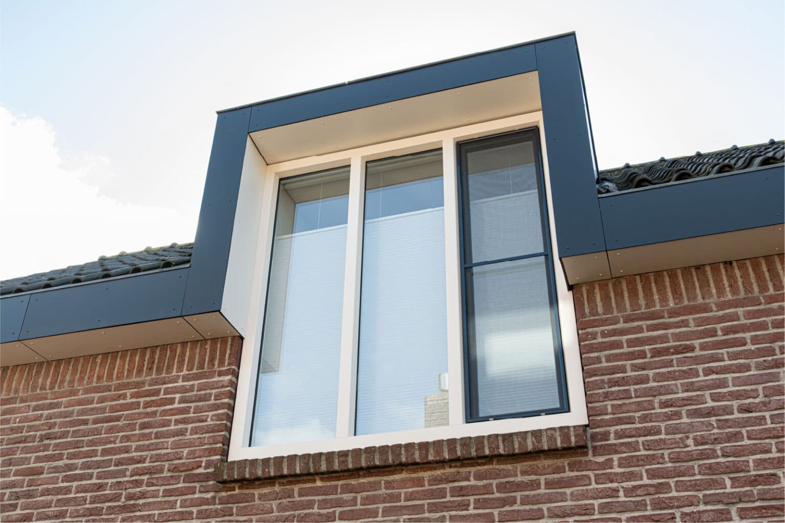 ClickOver® kozijn, draaikiepraam met bovenlicht links en vast glas met ...