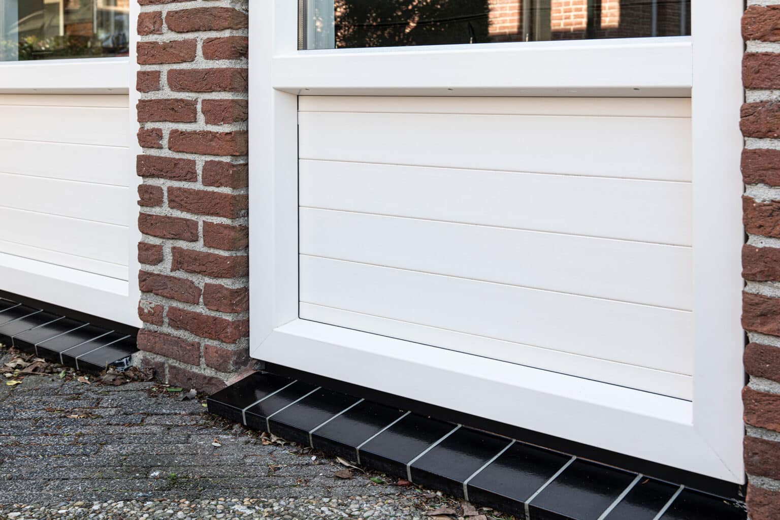 Kunststof kozijn, vast glas met borstwering - Kunststofkozijn.nl