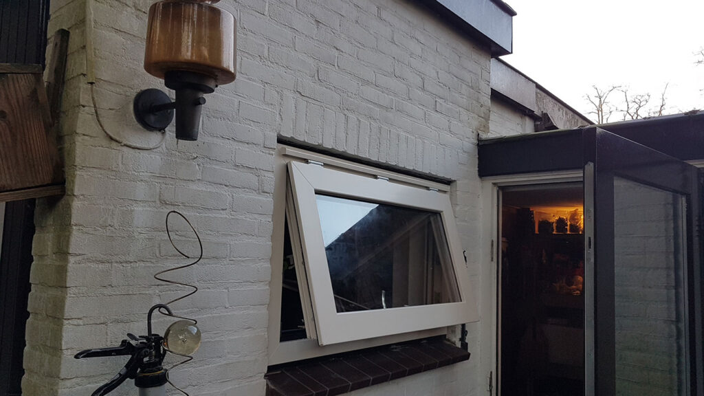 Kunststof uitzetraam online bestellen bij Kunststofkozijn.nl